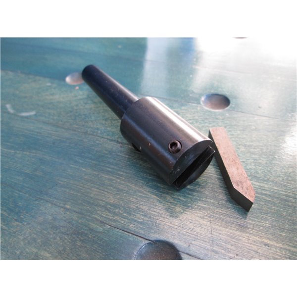 1MT tool tip holder with parting tool
